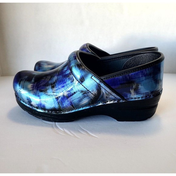 Dansko | Shoes | Dansko Professional Clog Patent Leather Size 38 Us 75 ...